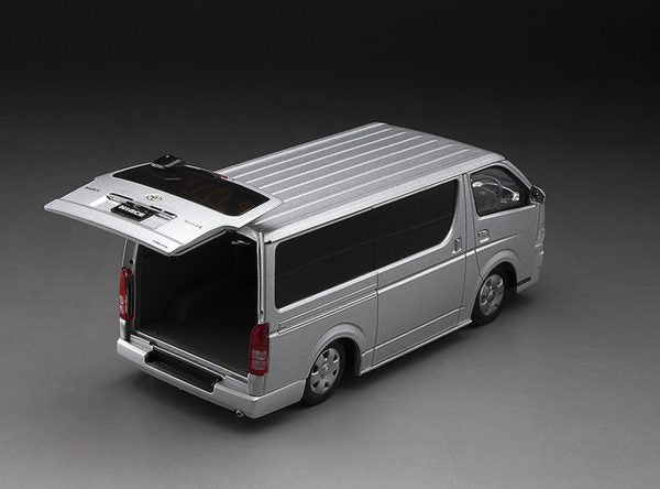 Sunstar 1:24 51012 Toyota H200 HiAce Van SuperGL – Silver – road2racemodels